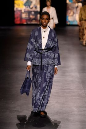 【ルック】「ディオール」2021年春夏パリ・コレクション - WWDJAPAN