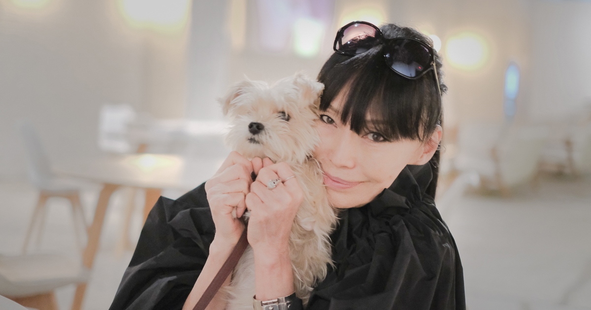 「アディクション」退任から3年半 ネクストステージに向かうAYAKOメイクアップアーティストが考える次世代のカラーコスメとは？ - WWDJAPAN