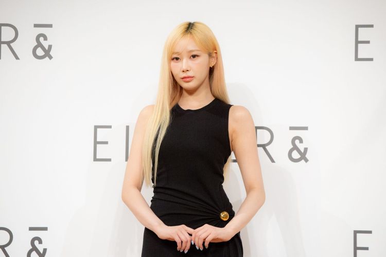 aespaジゼルが韓国発コスメ「イーザーアンド」のミューズに就任＆発表会に登場 - WWDJAPAN