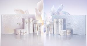 【2024年クリスマスコフレ】「コスメデコルテ」最高峰ライン“AQ”シリーズのコフレ2種が登場 - WWDJAPAN