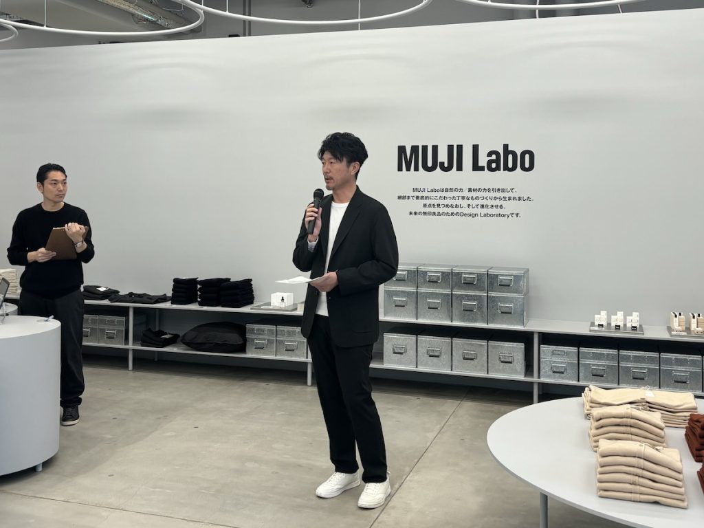 「MUJIラボ」代官山の店内を公開 「無印良品」の哲学を凝縮した衣服が一堂に - WWDJAPAN