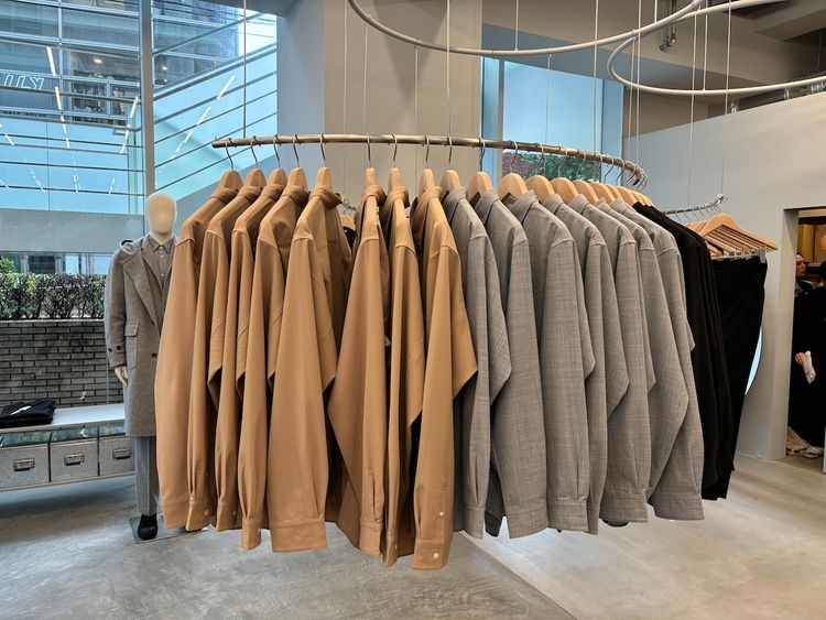 「MUJIラボ」代官山の店内を公開 「無印良品」の哲学を凝縮した衣服が一堂に - WWDJAPAN