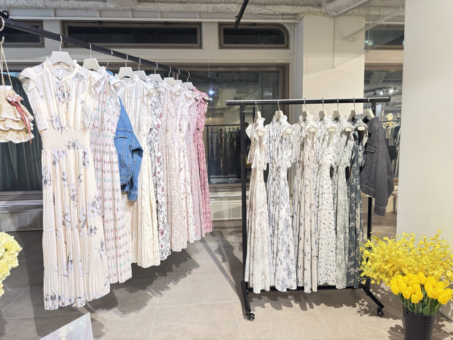 20周年の「スナイデル」 歴代の人気ワンピース20型を復刻再販 - WWDJAPAN