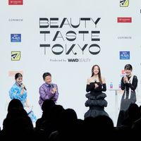 アントワープで学んだ日本人デザイナーの新ブランド「TSTS」 社会性と“着飾る喜び”を込めて - WWDJAPAN