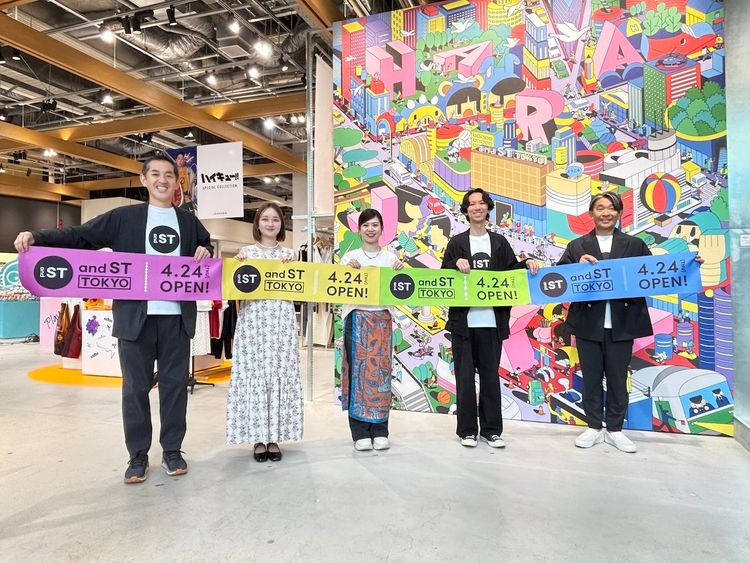 アダストリア、原宿駅前にメディアストア型「アンドエスティ」開業 ECモールへの出店の呼び水に - WWDJAPAN