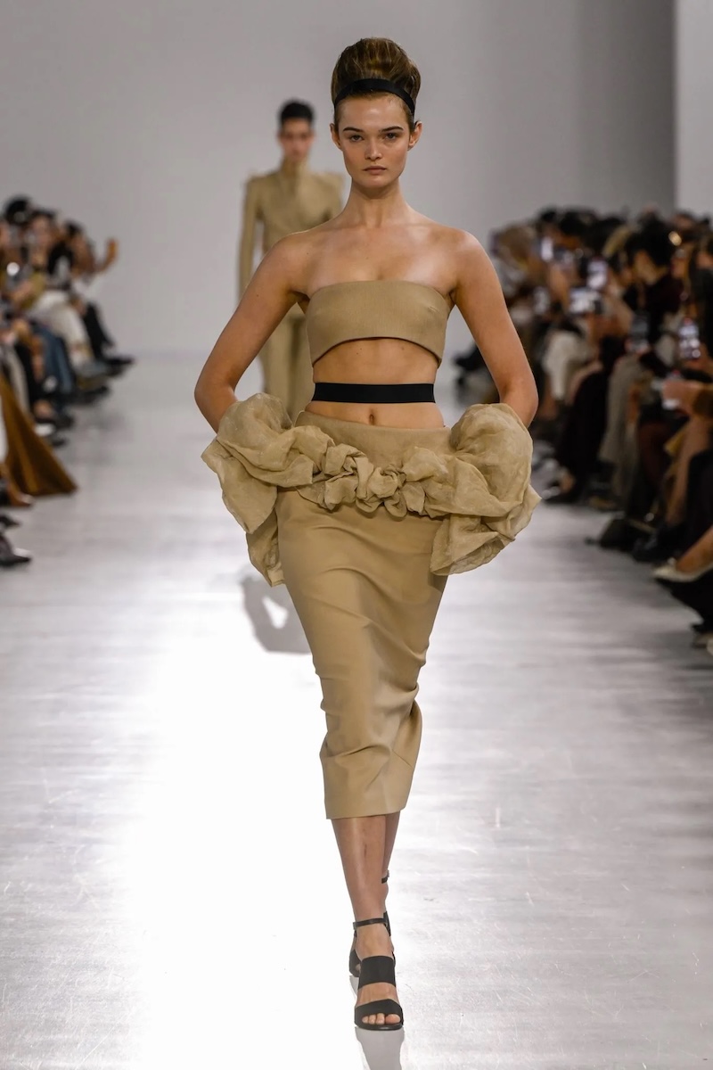 【2026年春夏ミラノコレ日記vol.2】揺るがない「マックスマーラ」の美しさに感嘆、「MM6」が映すマルジェラの原点 - WWDJAPAN