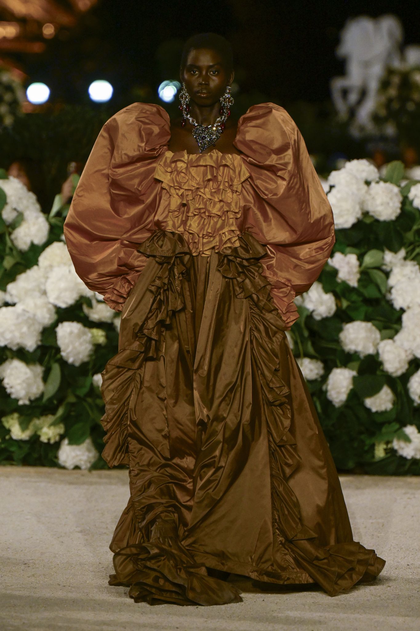 「サンローラン」2026年春夏コレクション - WWDJAPAN