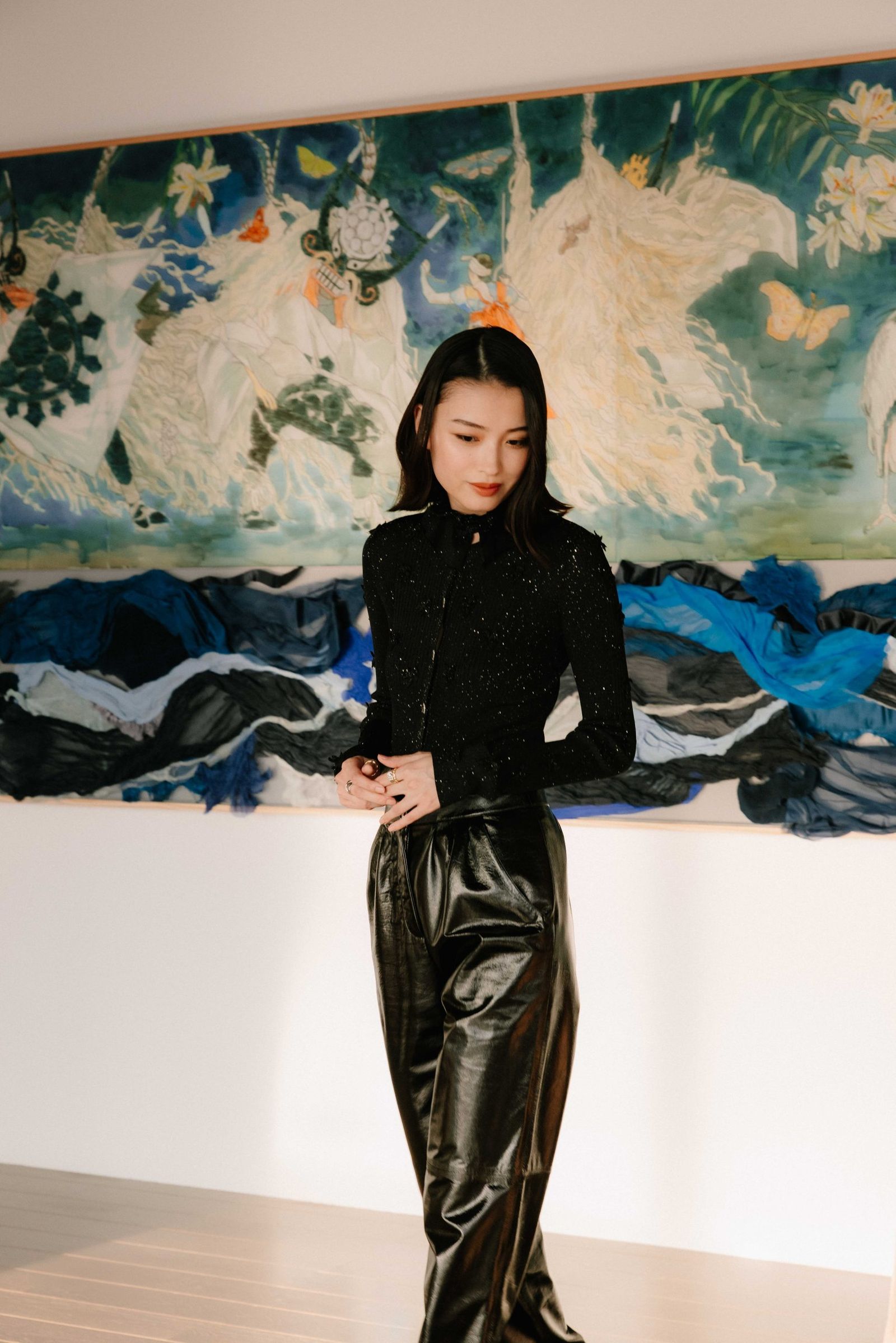 【スナップ】小松菜奈、安藤サクラらも来場 「シャネル」がクラフツマンシップを称える展覧会のオープニングパーティーを開催 - WWDJAPAN