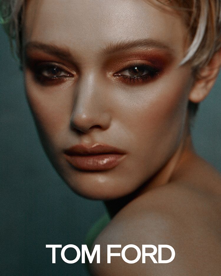 「トム フォード ビューティ」の“名品”4色アイシャドウパレット ベスコス受賞でさらに注目集まる (PR)- WWDJAPAN